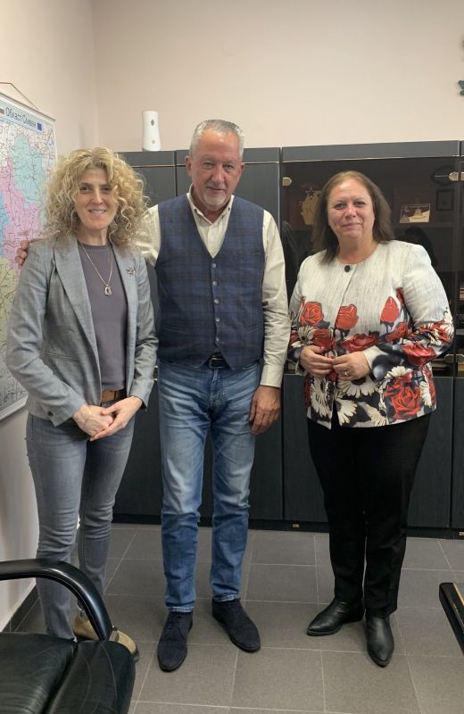 Общинска организация на инвалидите Сливен Областният управител Чавдар Божурски проведе среща