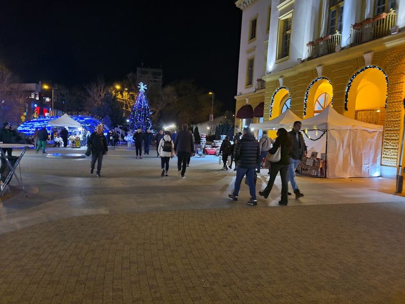 Общинска организация на инвалидите Сливен До 23 декември продължава Коледният базар в Сливен