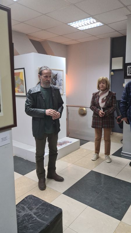 Общинска организация на инвалидите Сливен Пловдивски художници подредиха втора изложба в Сливен